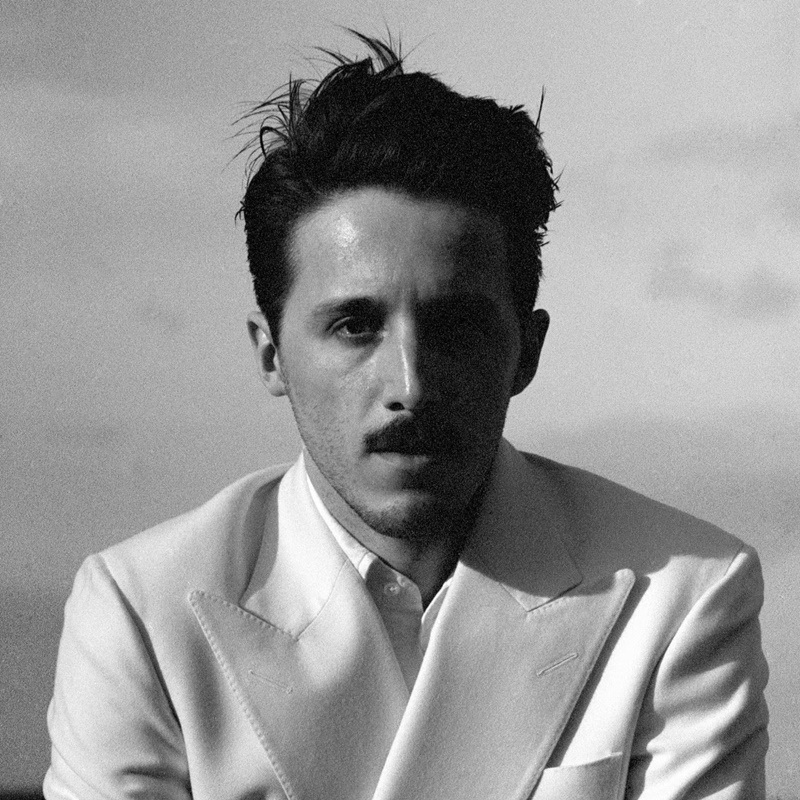 Luke Fraser releases eclectic debut album Moth Eaten Romeo - FindYourSounds